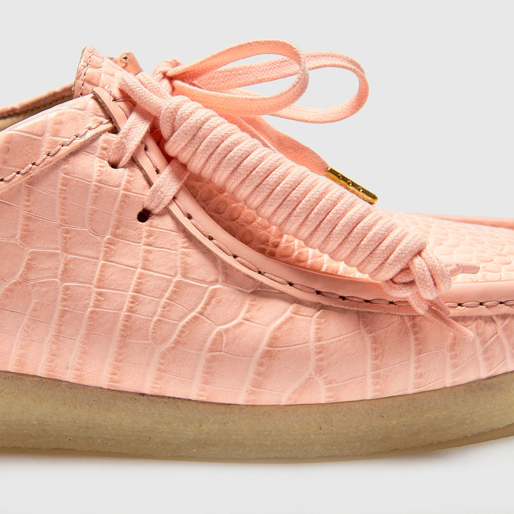 PACKER X CLARKS WALLABEE "PINK CROC" – PACKER SHOES